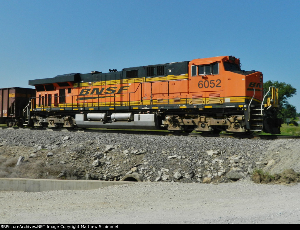 BNSF 6052 - DPU